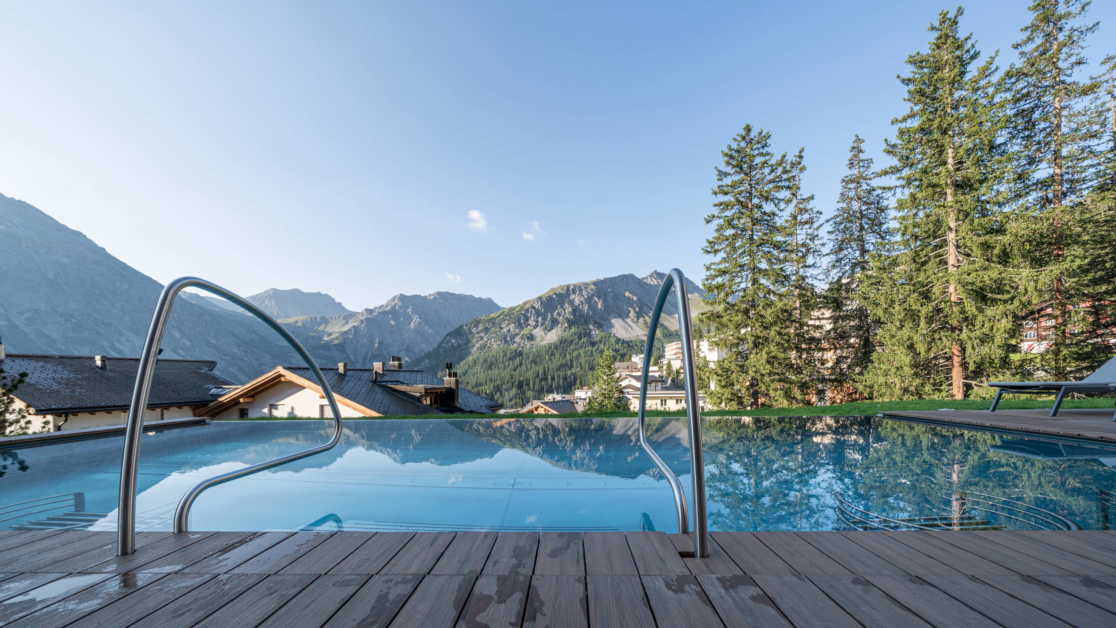 4*S Waldhotel Arosa in Grisons – relaxation & sport